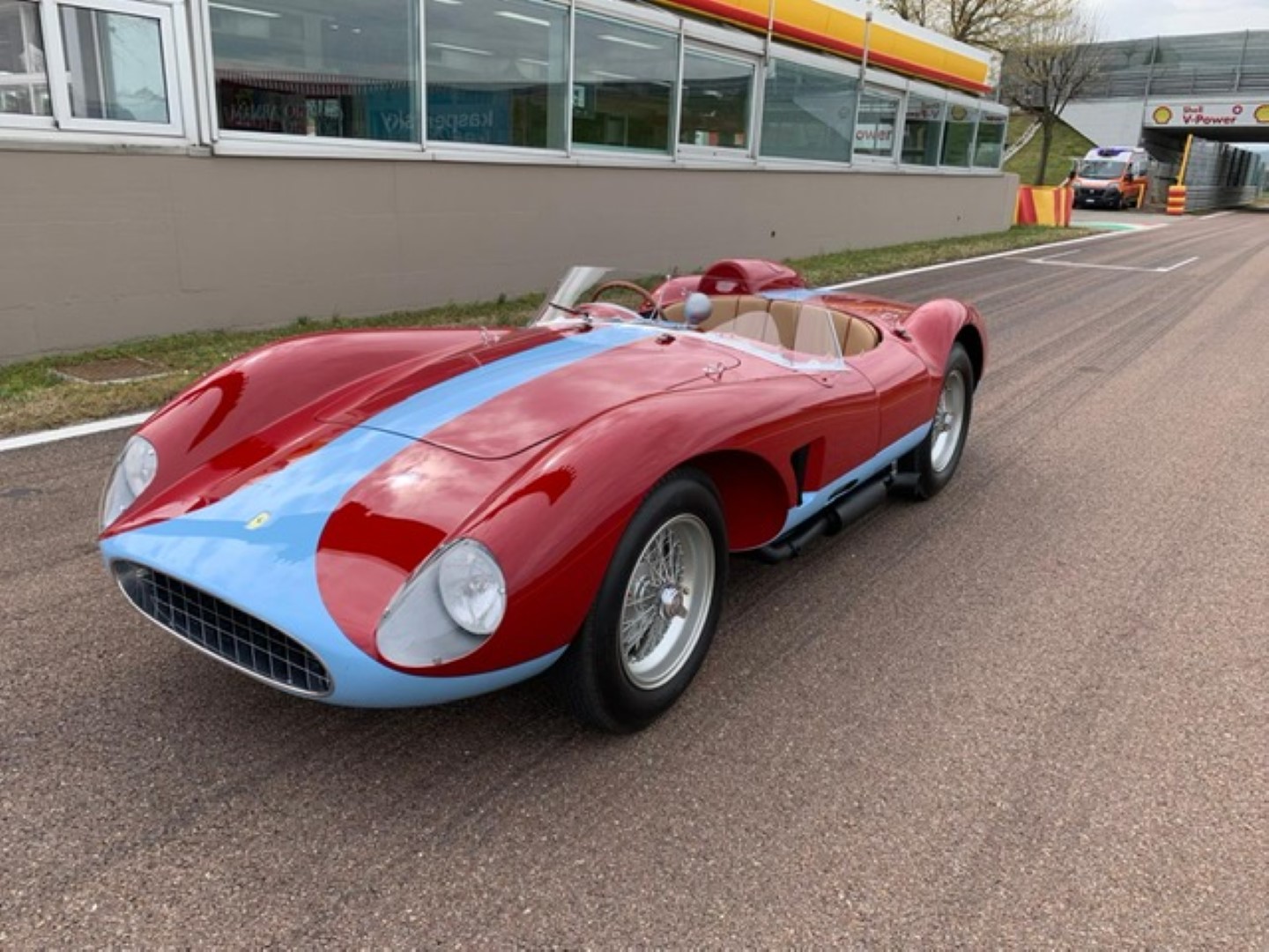 Ferrari Tre-Posti leads starring quartet at Concours of Elegance - Magneto