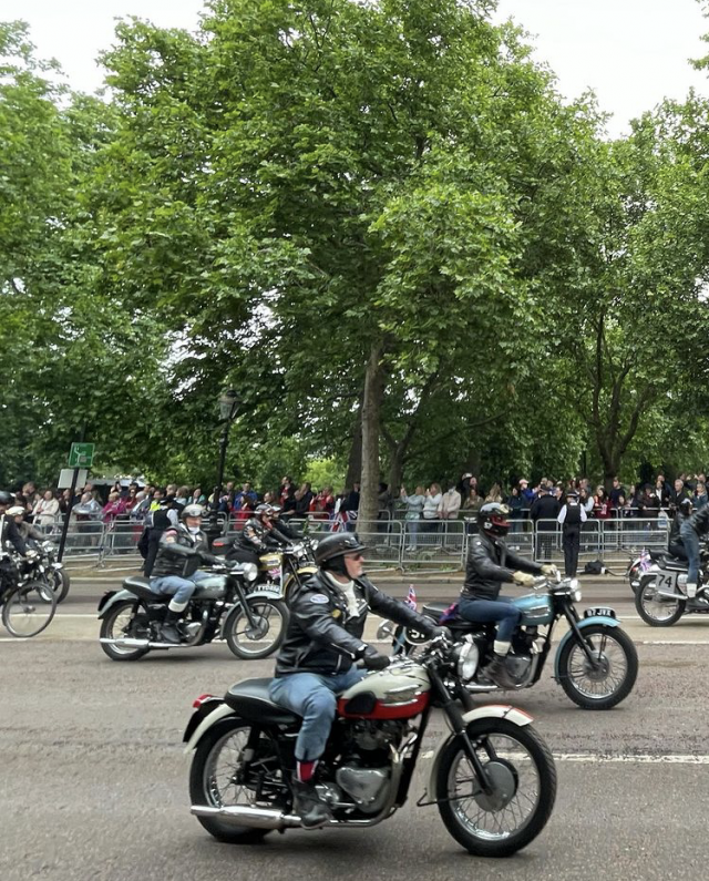 The ride of a lifetime in the Platinum Jubilee Pageant - Magneto