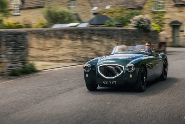 First drive: the new Austin-Healey 100 restomod by Caton - Magneto
