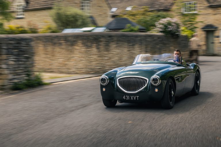 First drive: the new Austin-Healey 100 restomod by Caton - Magneto