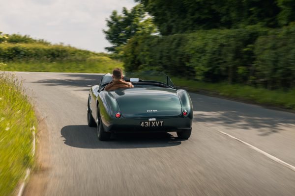 First drive: the new Austin-Healey 100 restomod by Caton - Magneto