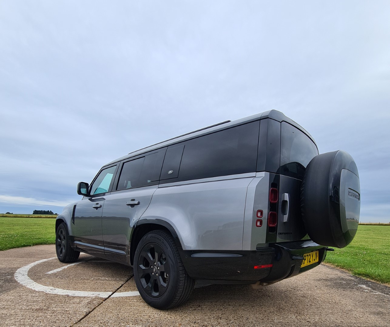 To Goodwood and back in a Land Rover Defender 130 - Magneto