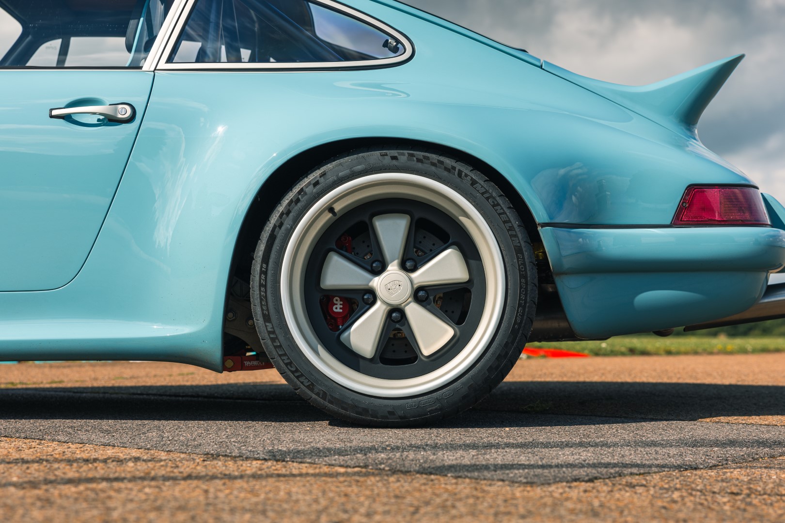 Thornley Kelham reveals European Collection RS 911 restomod - Magneto