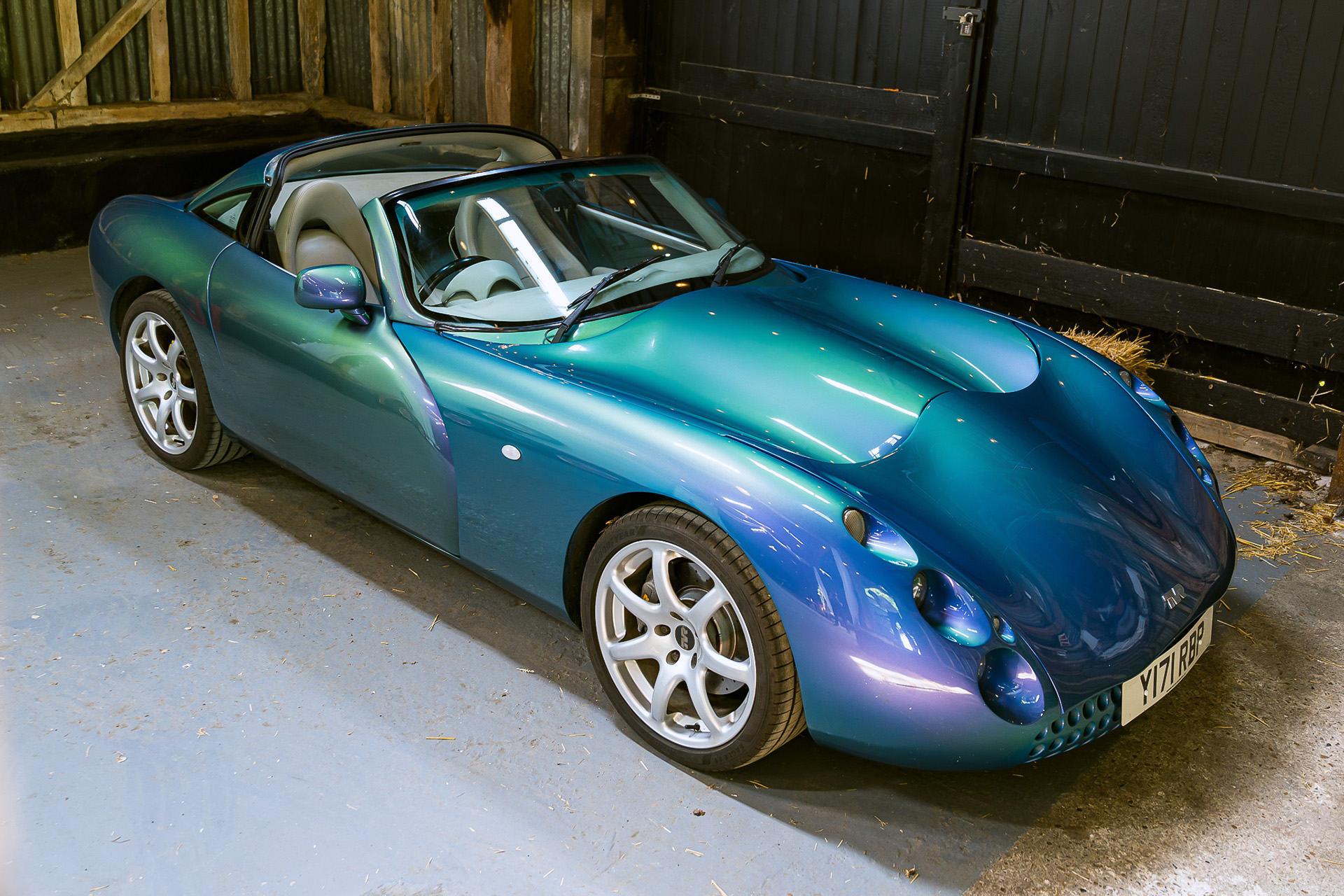 Why the TVR Tuscan is an analogue antidote to modern sports cars - Magneto