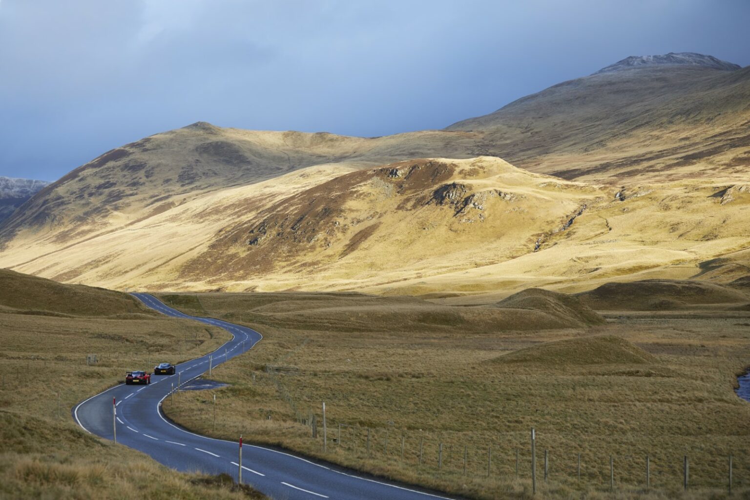 Generation-defining McLaren W1 hypercar unveiled as 1258bhp P1 ...