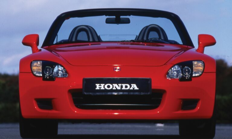 1999-2009 Honda S2000 buying guide from Magneto magazine - Magneto