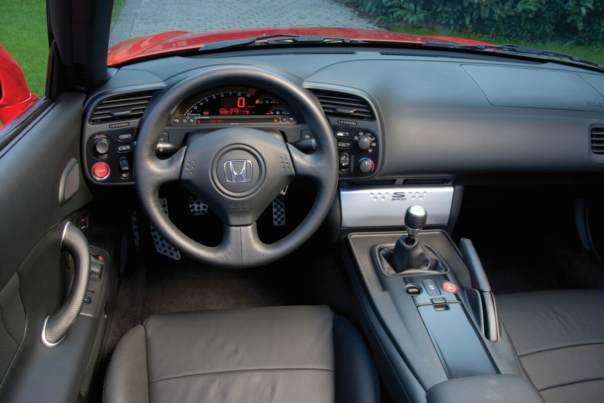 1999-2009 Honda S2000 buying guide from Magneto magazine - Magneto