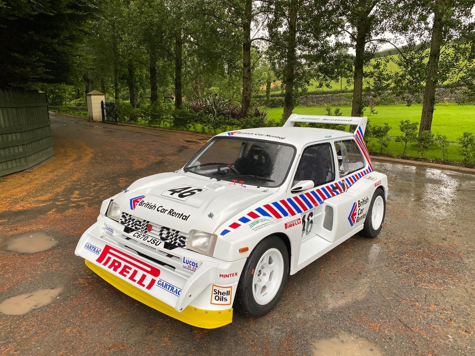 TV's star mechanic Fuzz Townshend talks classic car restoration ahead ...