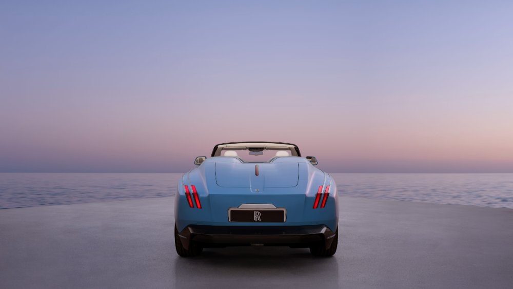 Rolls-Royce reveals Nightingale – a coachbuilt electric two-seater ...